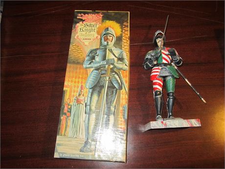 KansasOnlineAuctions.com - Vintage Aurora Knight w/ Box